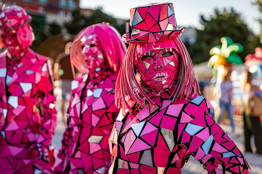 Pink Mirror People - Campana Fest